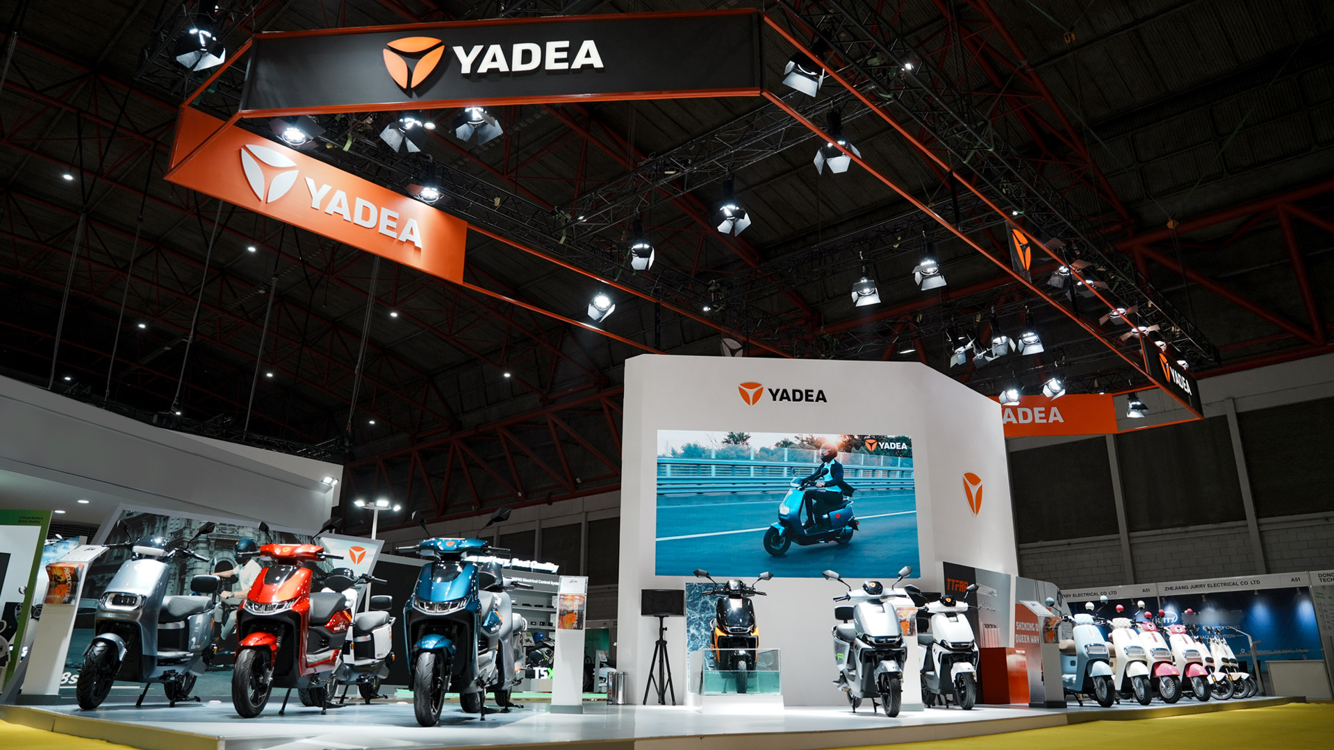 Yadea | Smart Electric Motorcycle