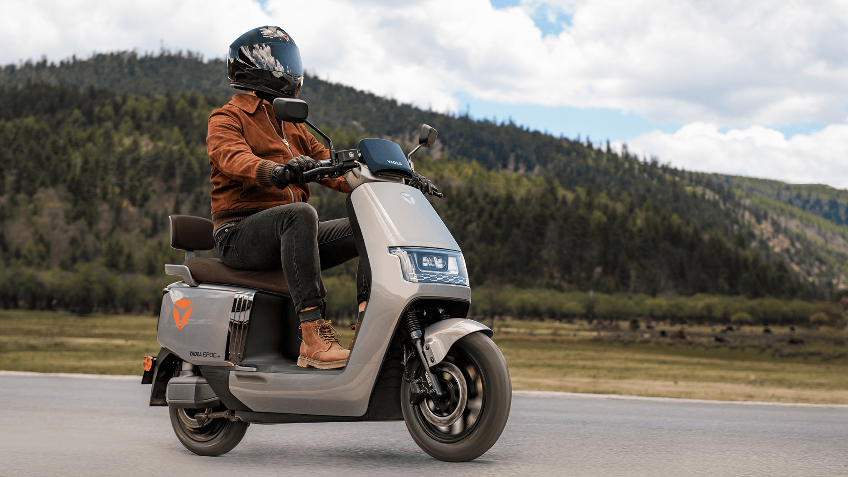 Yadea | Smart Electric Motorcycle