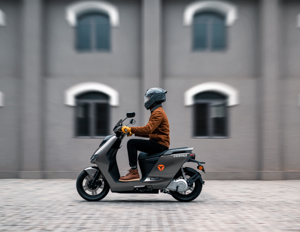 Yadea | Smart Electric Motorcycle